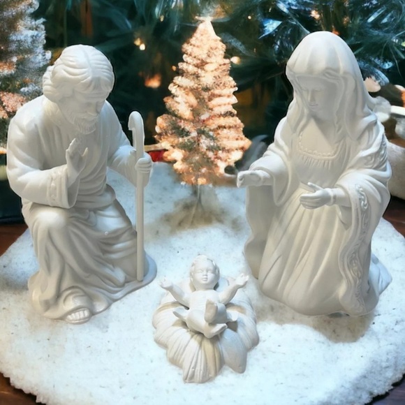 Holiday | Vintage 3 Pcs Porcelain Nativity Set White Original Box Jesus ...